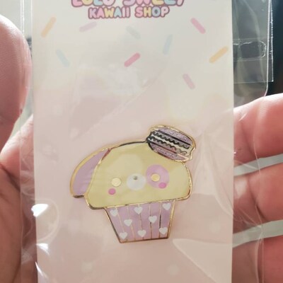Cute Kawaii Cupcake Enamel Pin, Pastel, Macaron, Cute Enamel Pin, Kawaii Enamel Pin, Japanese ...