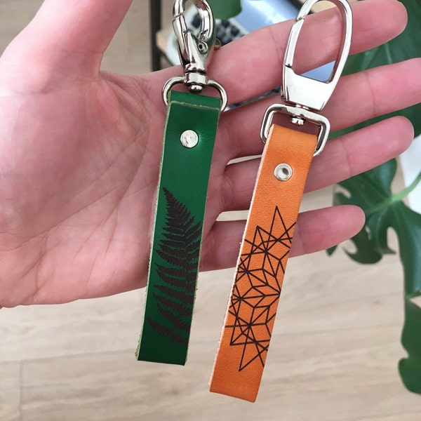 Leather Key Chain With Fern Pattern, Leather Keyholder as a Perfect ...
