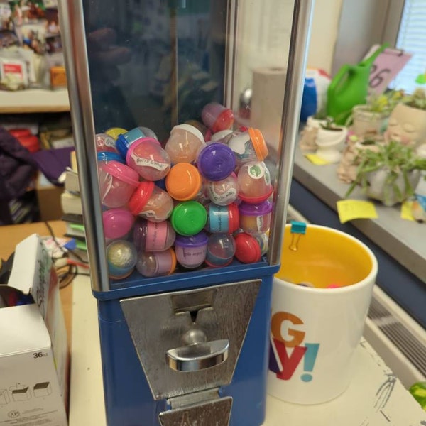 Teacher Student Classroom Reward System Capsule Vending Machine With ...