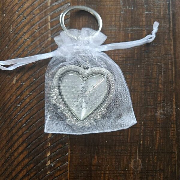 Personalized Spinning Quinceañera Keychain Favor (12 PCS) - Engraved ...