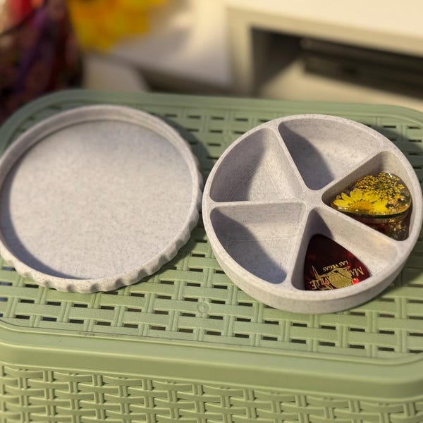 Guitar Pick Storage Box With Threaded Lid, 3D Printed Pick Organizer ...