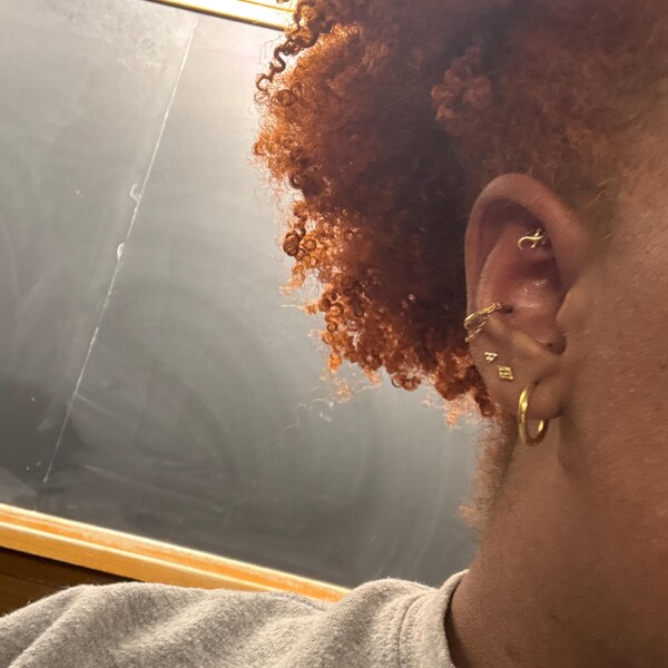 Double Stacked Tiny Pyramid 316L Stainless Steel Conch Clicker Hoop ...