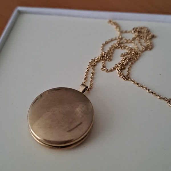 14K Gold Filled Round Photo Locket,custom Engraving,memorial Locket ...