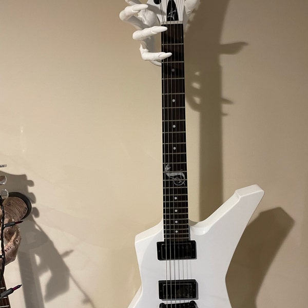 White DEATHGRIPS™ Right Witch Hand Wall Hanger: Guitar, Jewelry, & More ...