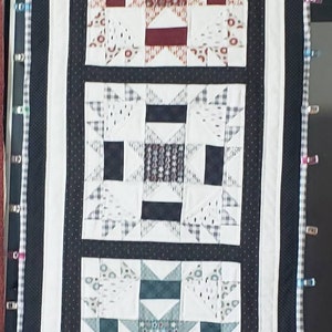 Garden Path Table Runner Quilt PATTERN by Dragonfly Fiberart - Etsy