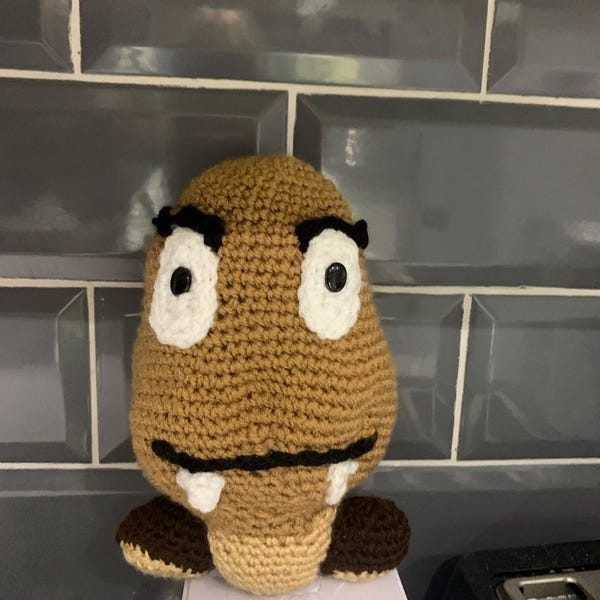 Amigurumi Crochet Pattern: Super Mario Goomba - Etsy