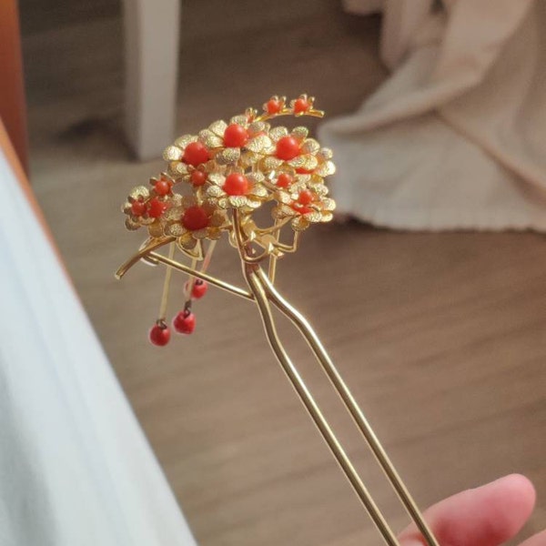 Vintage ITRACO Pocket Watch With Floral Design, Quartz Watch, Swiss ...