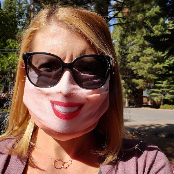 RADIANT SMILE WOMAN Face Mask, Funny Face Mask With Filter Pocket and ...