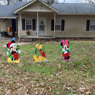 Hand Painted Disney Mickey and Minnie CHRISTMAS Yard Art Set/disney ...
