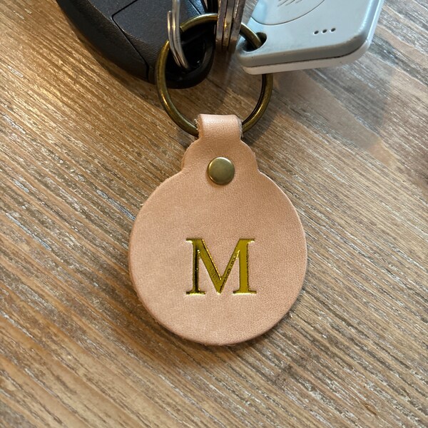Custom Leather Circle Keychain. Monogrammed Personalized Full Grain ...