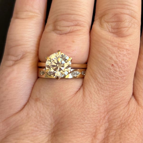 Vintage Tulip Setting Hidden Halo Oval Moissanite Engagement Ring With ... Vintage Tulip Setting Hidden Halo Oval Moissanite Engagement Ring With ...