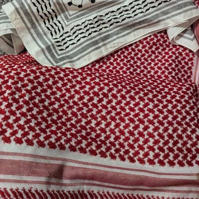 Red Palestinian Jordanian Kuffiyeh From Jordan With Tassels High ...