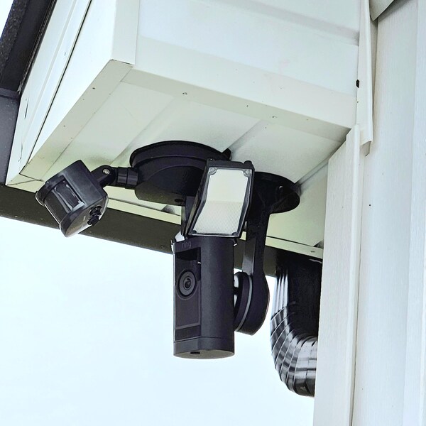 Ring Spotlight Cam PRO Soffit, Eave, and Ceiling Mount - Etsy