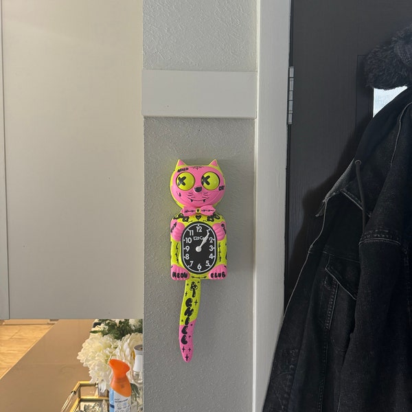 Kit-cat Klock© Custom Clock - Original Art Custom Painted Zombie Kitty ...