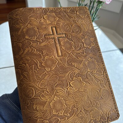 Personalized KJV Holy Bible Cover , Custom Leather Holy Bible Book Case ...