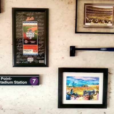 ROCKEFELLER CENTER CHRISTMAS Tree New York Skating Rink Christmas Ice ...