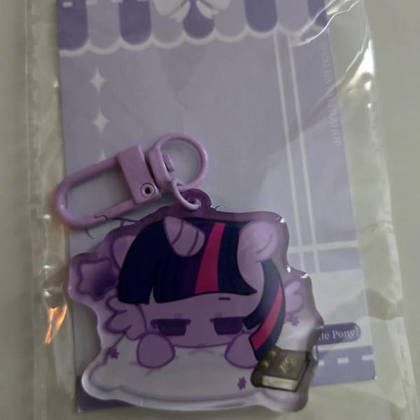 Sushiro X Miku Crossover 7cm Omamori Acyrlic Accessory / Keychain ...