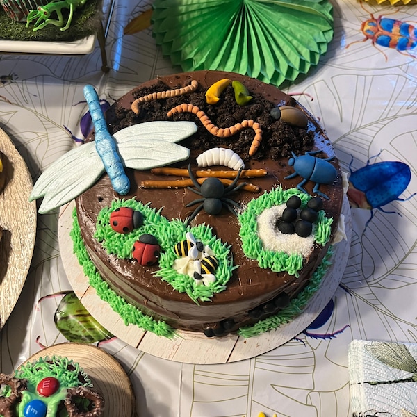 Tractor Cake Topper. Edible Tractor Figurine for a Cake. - Etsy