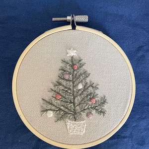 Christmas Tree Hand Embroidery Pattern, Beginner Christmas Embroidery ...