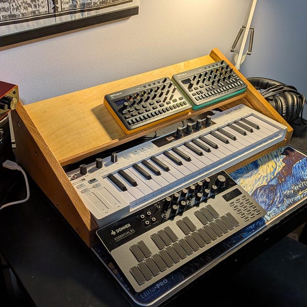 Arturia Keystep and Synth Rack Stand Behringer Pro-800, Model D ...