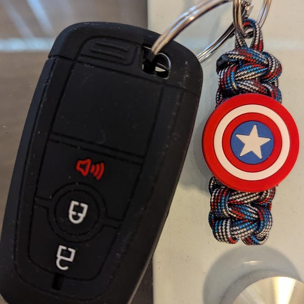 Paracord Charm Key Fobs - Super Hero & Cartoon Characters - Makes a ...