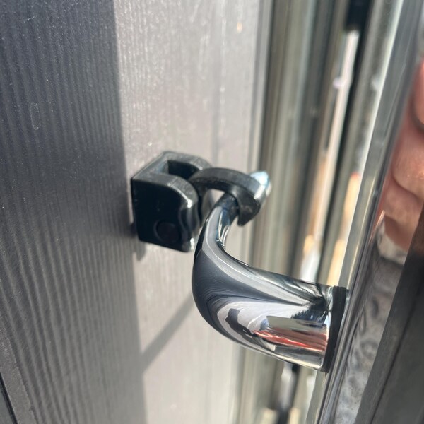 Handlestay - the Door Handle Stay Hook for Doors That Open Onto Walls ...