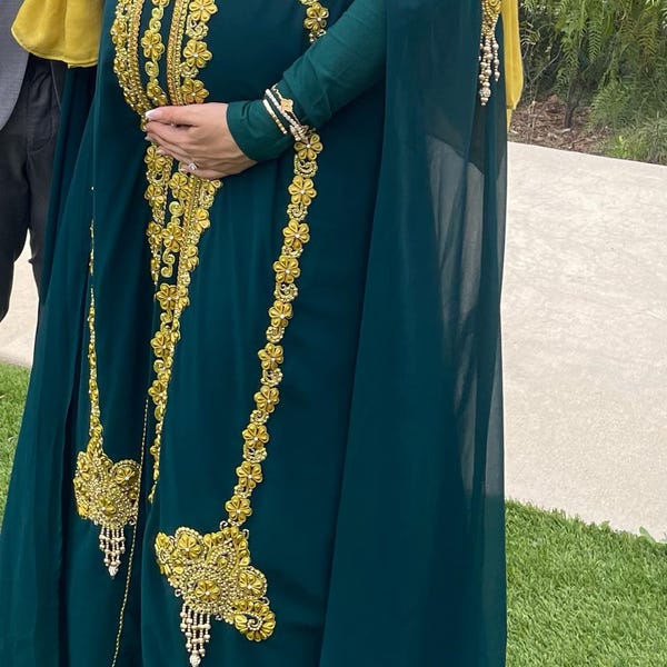 White Islamic Moroccan Kaftan / Arabic Designer Embroidery Caftan ...