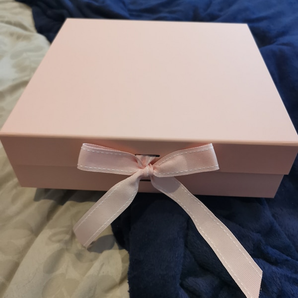 Large Pink Gift Box - Luxury Magnetic Gift Box With Ribbon - Baby Girl ...