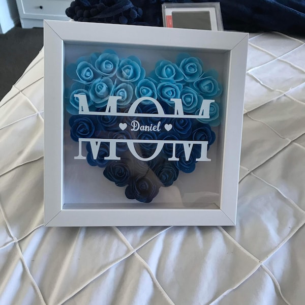 Personalized Flower Heart Shadow Box for Mom,roses Shadowbox With Names ...