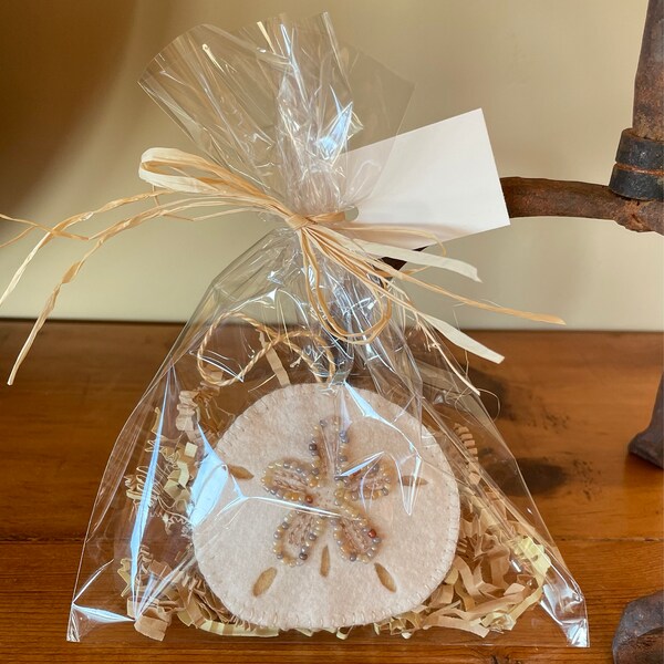 Christmas Ornament Kit DIY, Emperor Penguin and Baby, Felt Embroidery ...