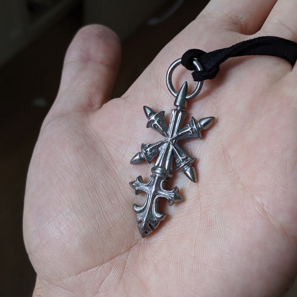 Vagrant Story Necklace - Rood Inverse Necklace Made to Order - Black ...