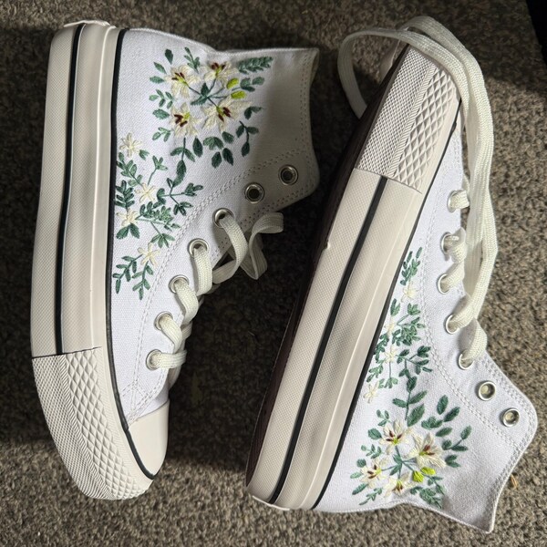 Custom Low Top Converse With Sunflower Embroidery/ Hand Embroidered ...