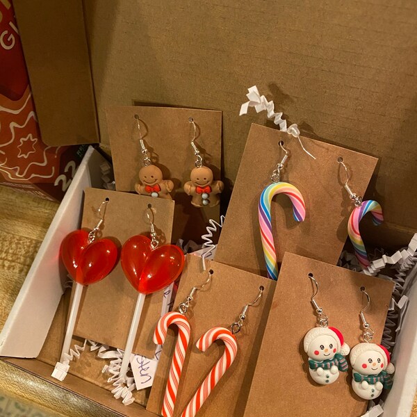 Candy Cane Dangle Earrings, Christmas Earrings, Hypoallergenic, Candy ...