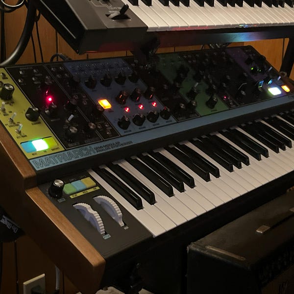 Soma Lyra 8 Custom Stand With Wrist Pad Rack Solid Walnut Wood - Etsy