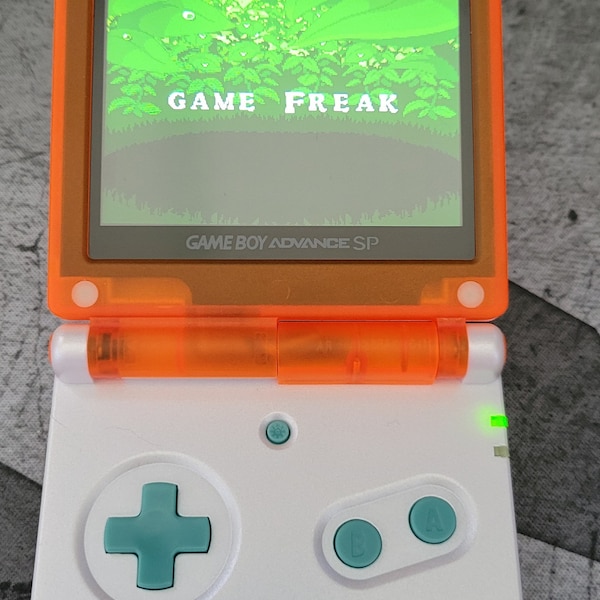 Revive Your Gameboy Advance SP With IPS V2 Screen, Fresh Shell, Buttons ...