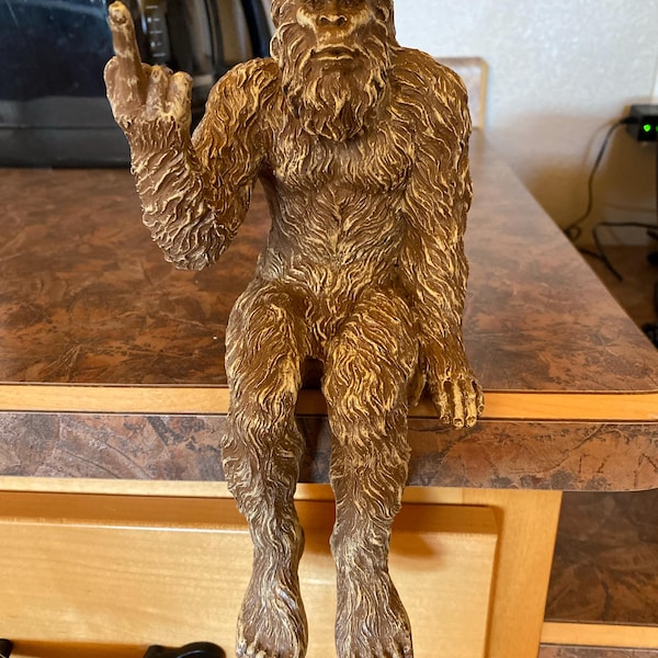 Bigfoot the Rude ‘flipping the Bird’ Sasquatch Yeti Statue Indoor ...