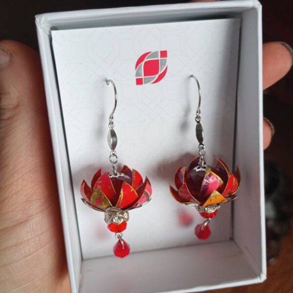 Purple Galaxy Ellipse Origami Paper & Resin Earrings v2, asiatico ...