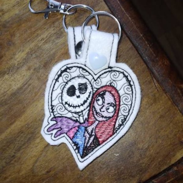 In the Hoop Embroidery Designs Bundle Set Features Key Fob Embroidery ...