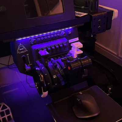 Honeycomb Alpha Yoke, Honeycomb Bravo Throttle and Logitech Panel ...