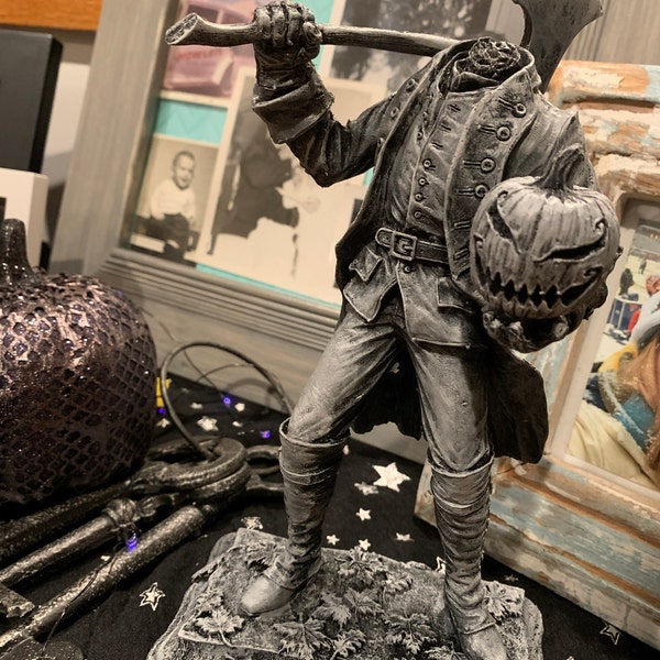 Headless Horseman Statue, Hand Painted Resin Sculpture | Gothic Legend ...