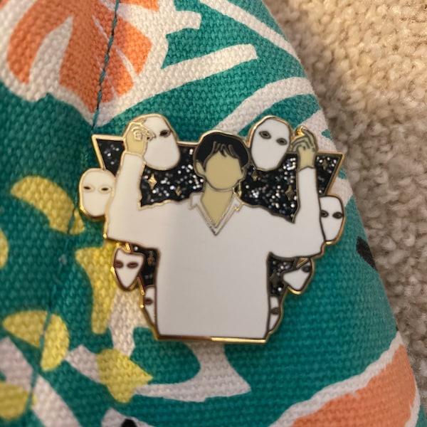 BTS Taehyung V Singularity Enamel Pin - Etsy