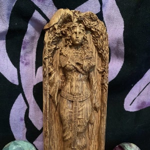 Morrigan, Morrigan Goddess, Morrigu, War and Fate Goddess, Irish ...