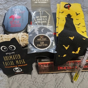 Vampire Storage Tins / Vampire Vitamins / Goth Pill Box / Pills ...