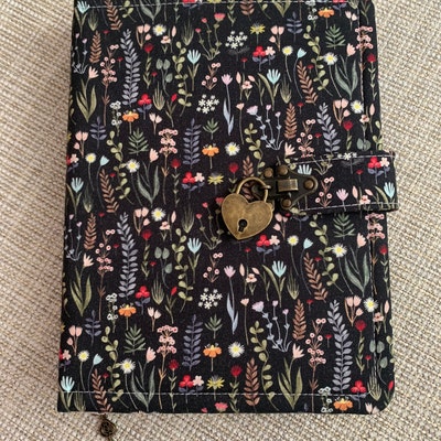 Vintage Style Floral Diary With Lock and Key - Etsy
