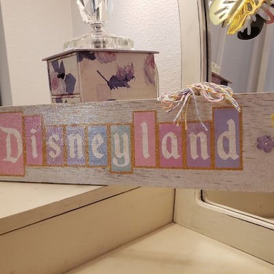 Disneyland Sign Printable and SVG - Etsy
