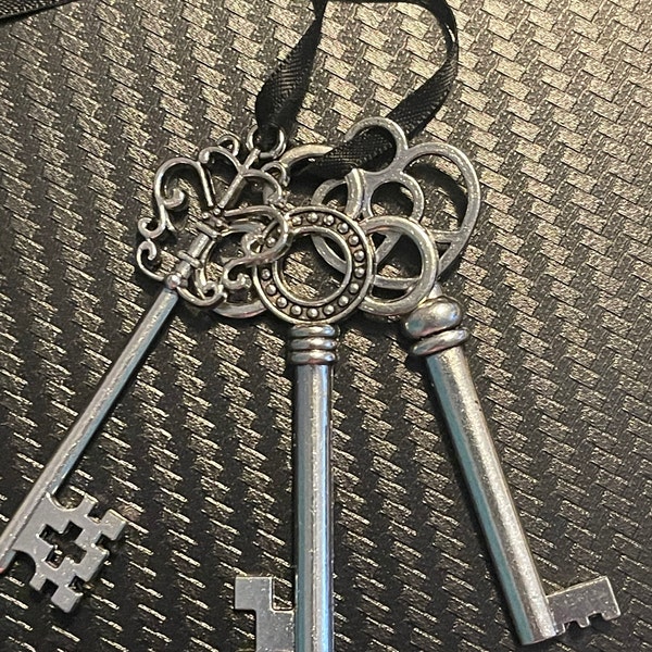 Hecate Silver 3 Key Set | Goddess Hekate | Maiden Mother Crone | Evil ...