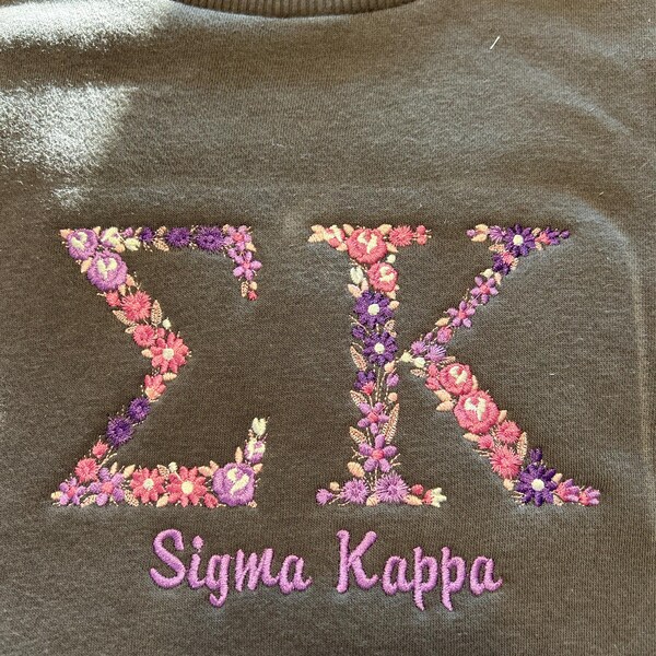 Machine Embroidery LETTER K Uppercase 9,7cm / 3.85" Tall Dainty Floral ...