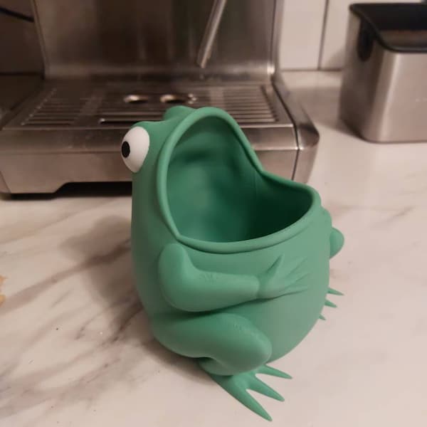 3D Printed Frog Pen Pot: Desk Stationary Holder - Etsy UK
