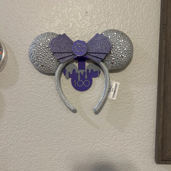 100 Year Celebration Ear Display, Wall Hook - Etsy