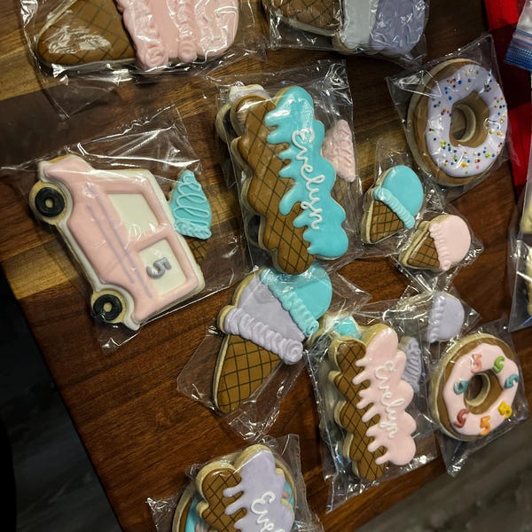 Custom Designed Cookies, Wizard Cookies, Wizard Birthday Party, Wands ...